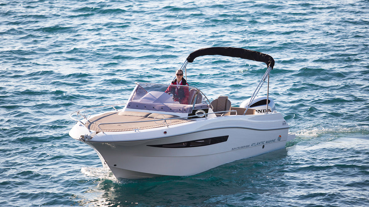 Boating - Atlantic Sun Cruiser 690 - Boating